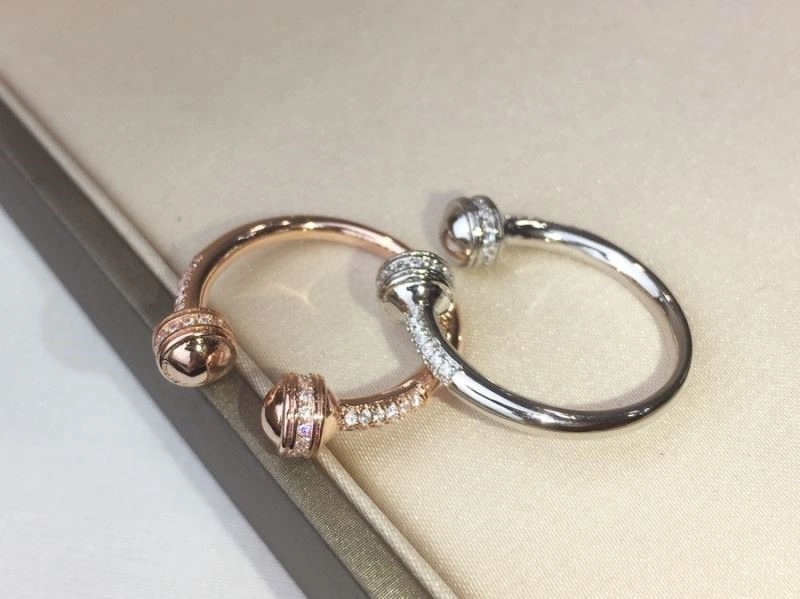 Top mirror Piaget Rings