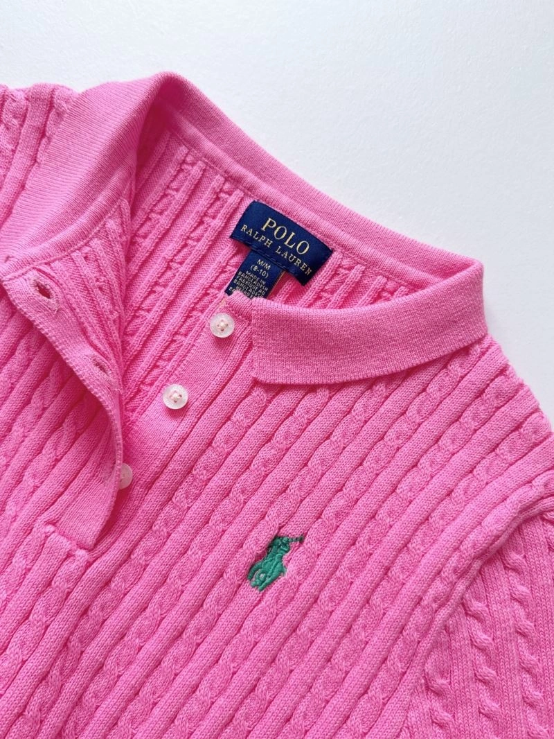 Indistinguishable Polo Kids