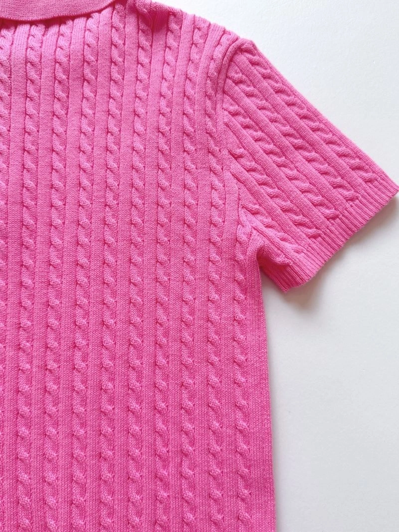 Indistinguishable Polo Kids