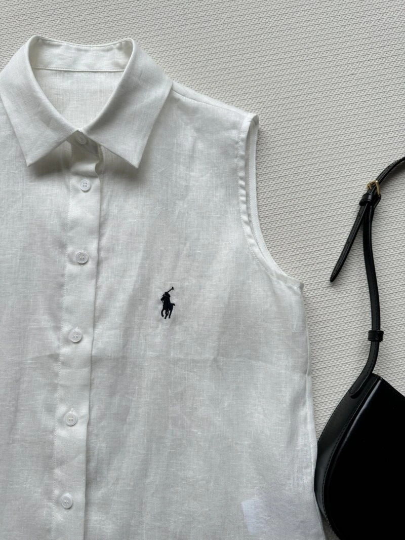 Indistinguishable Polo Shirts