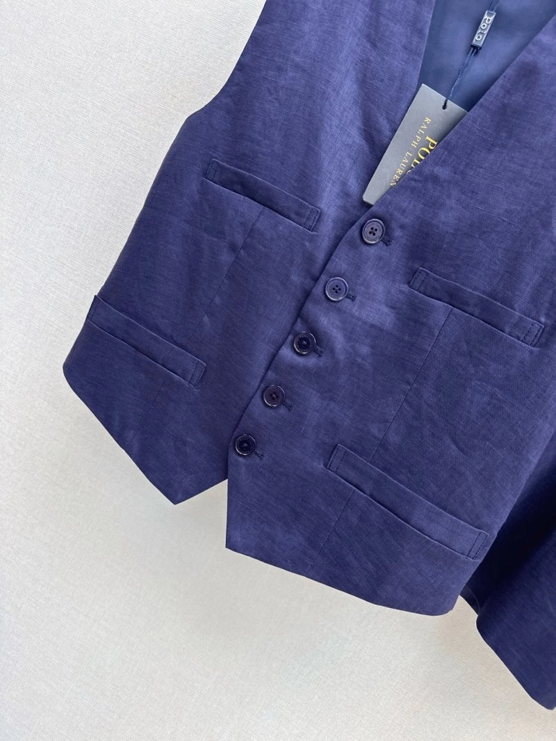 Accurate model Polo Short Suits