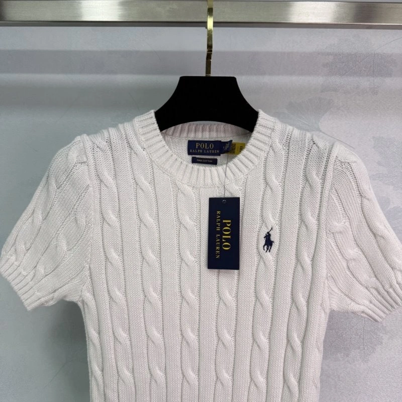 Low-cost Polo Sweaters