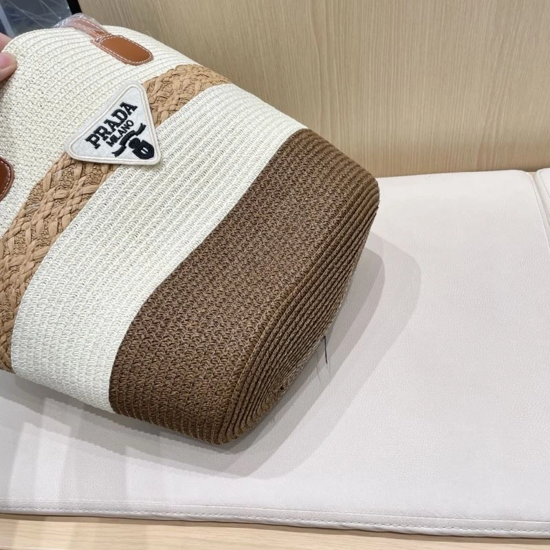 Low-cost Prada Bags
