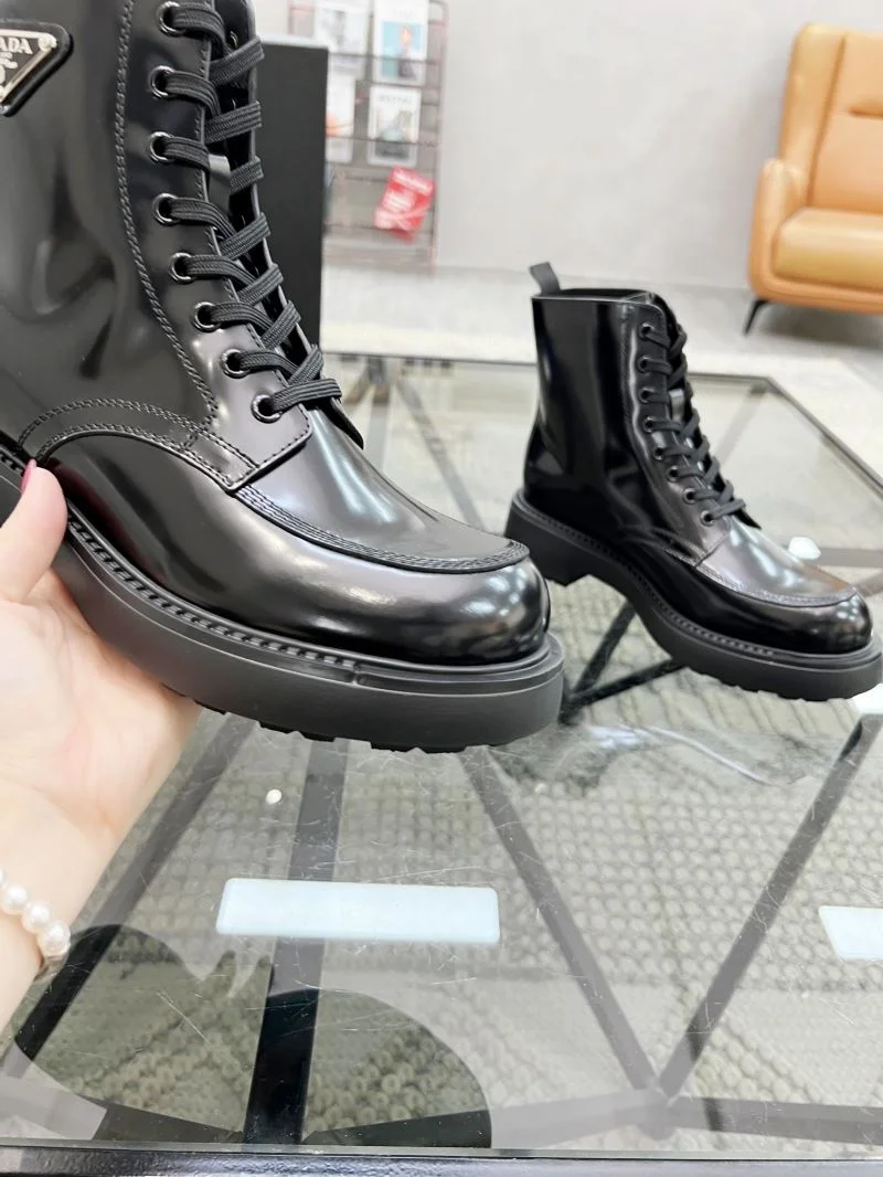 Accurate model Prada Boots