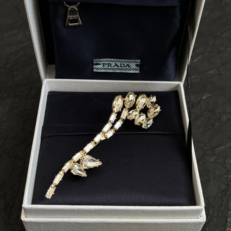 High accuracy Prada Brooches