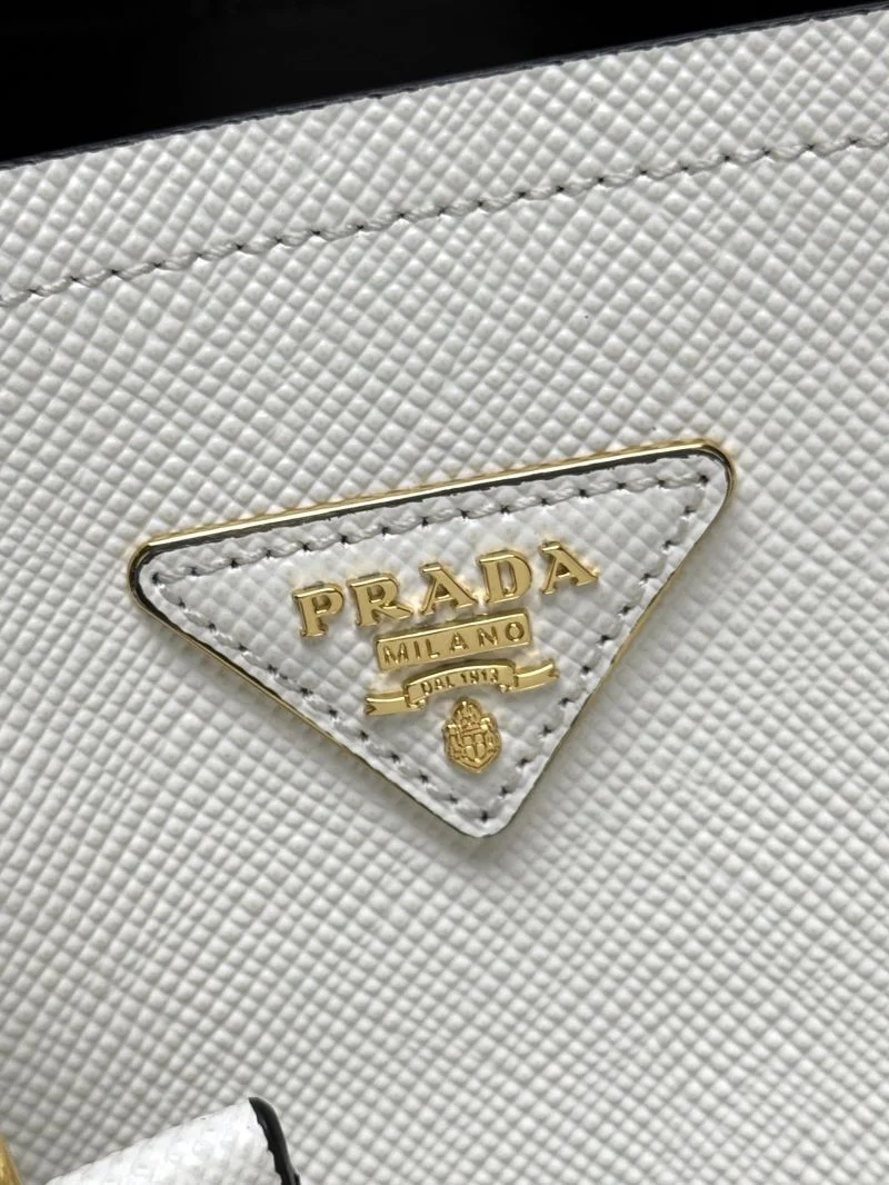 Accurate model Prada Bucket Bags