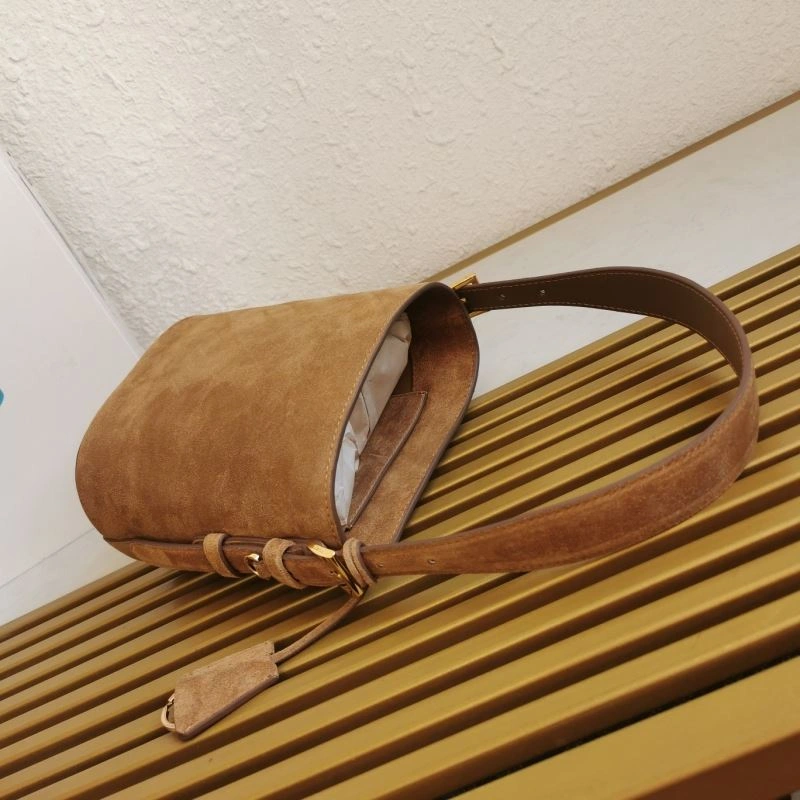Accurate model Prada Bucket Bags