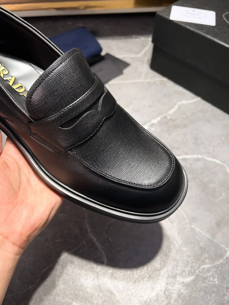 High accuracy Prada Business Shoes