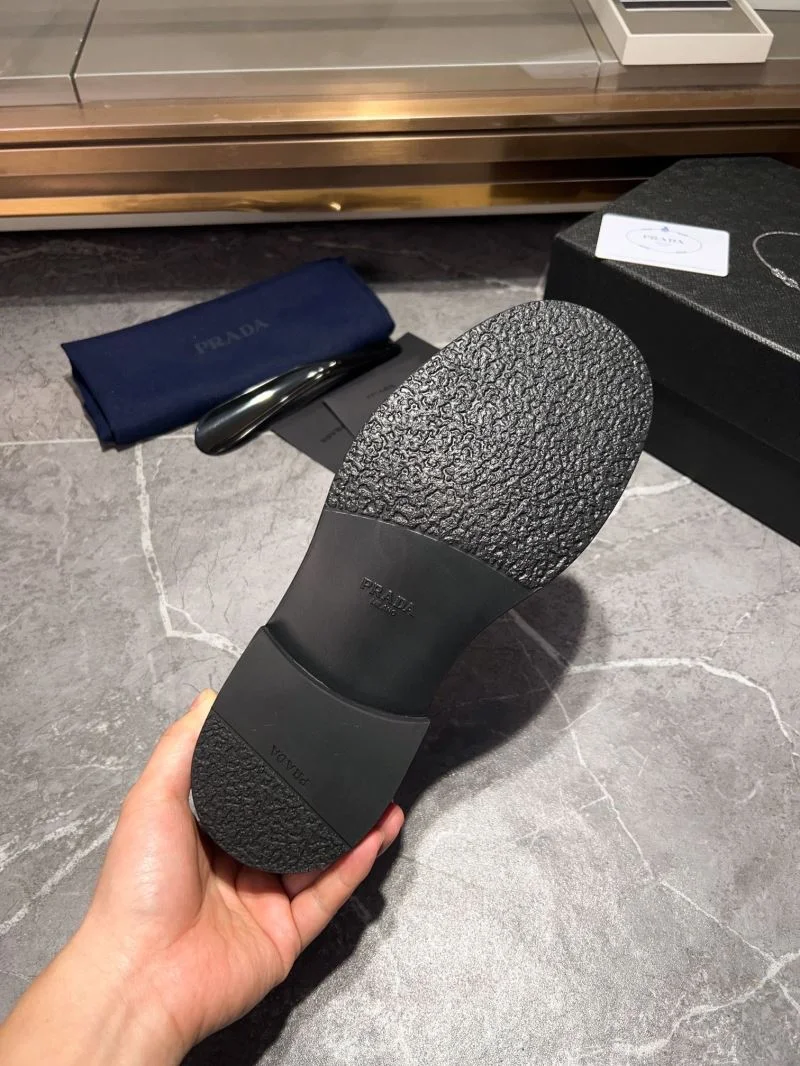High accuracy Prada Business Shoes