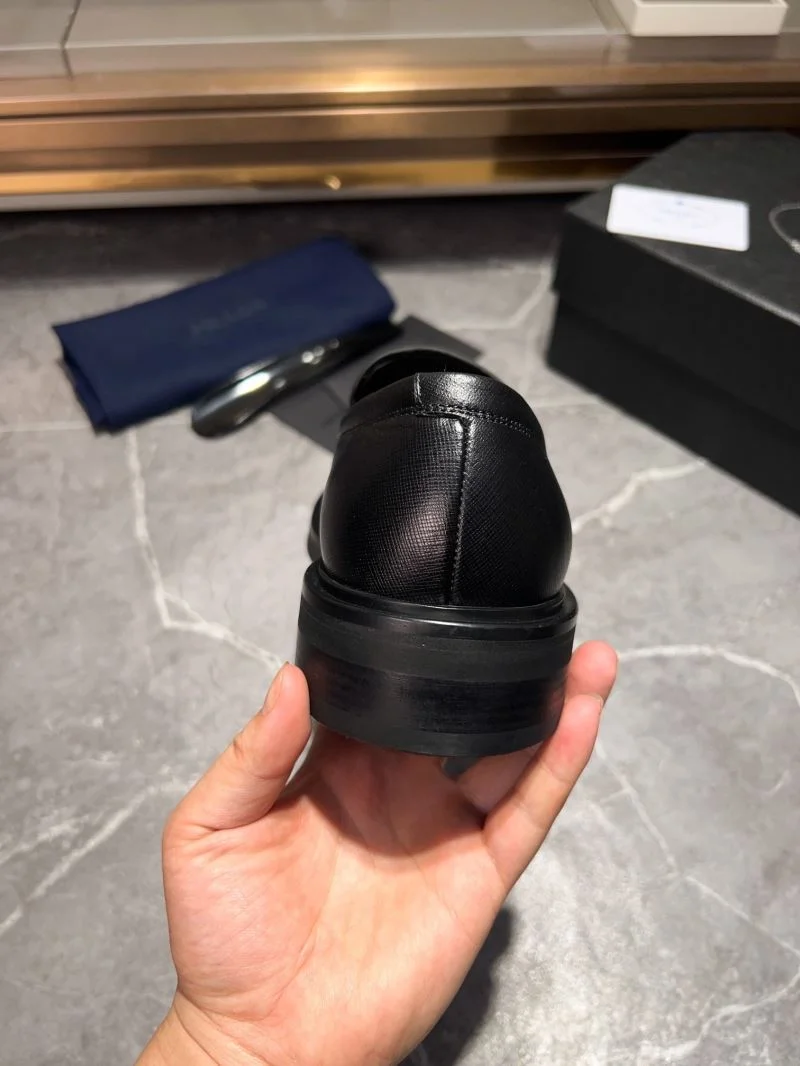 High accuracy Prada Business Shoes