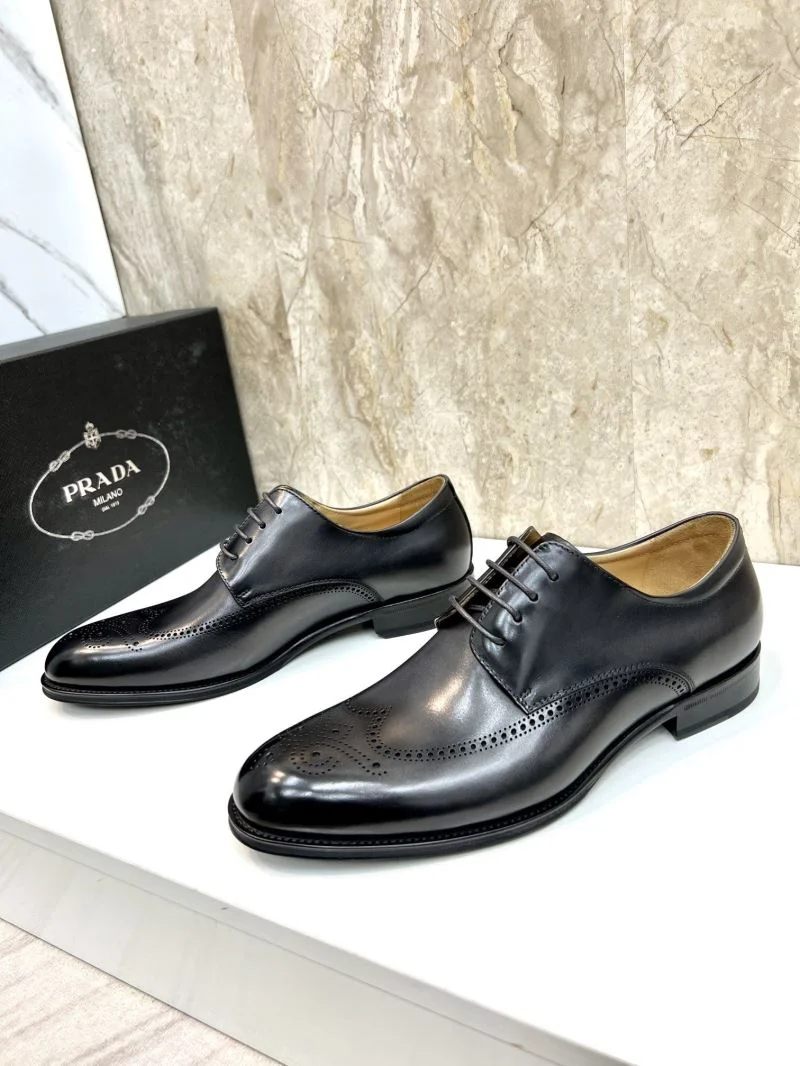 Accurate model Prada Business Shoes