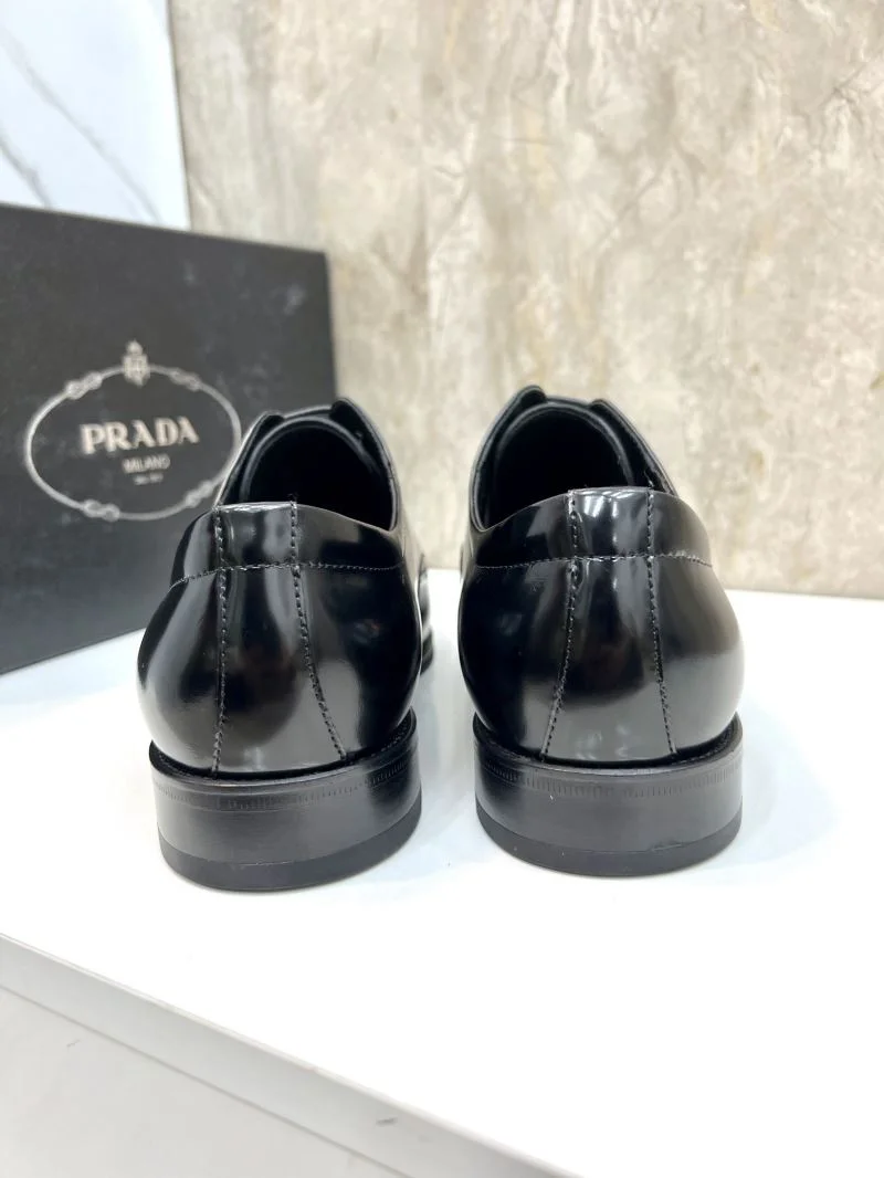 Accurate model Prada Business Shoes