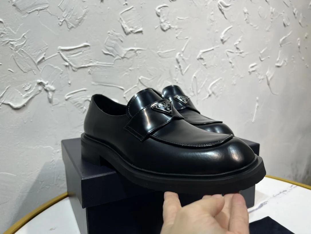 Original Prada Business Shoes
