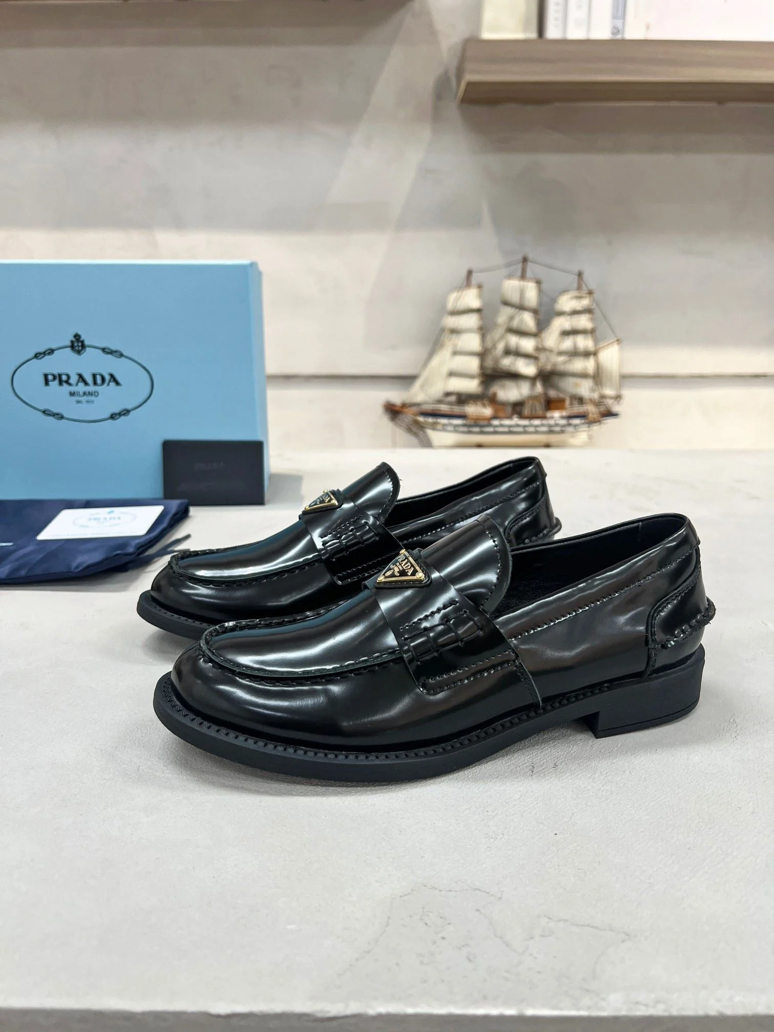 Original Prada Business Shoes