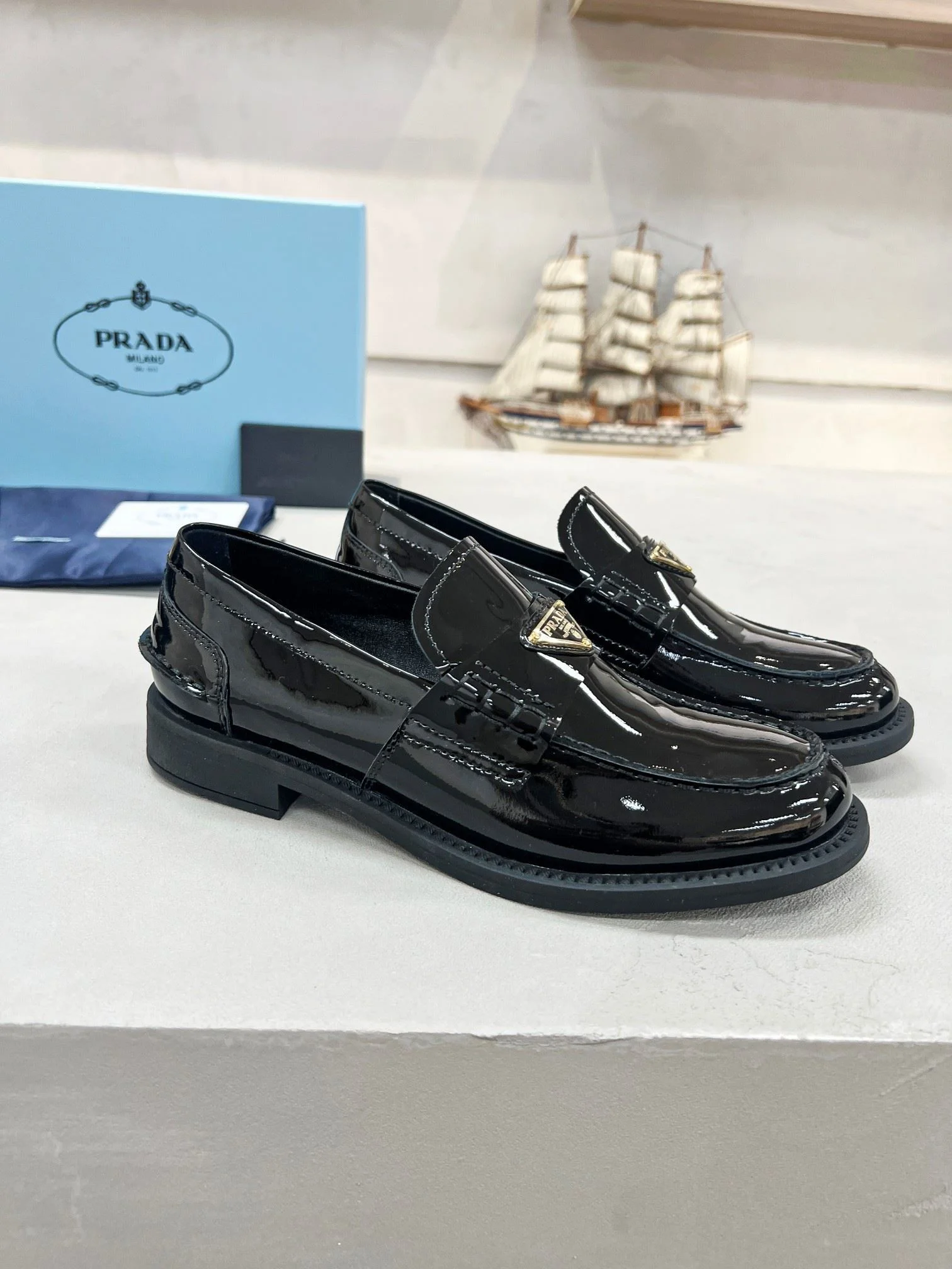 High fidelity Prada Business Shoes