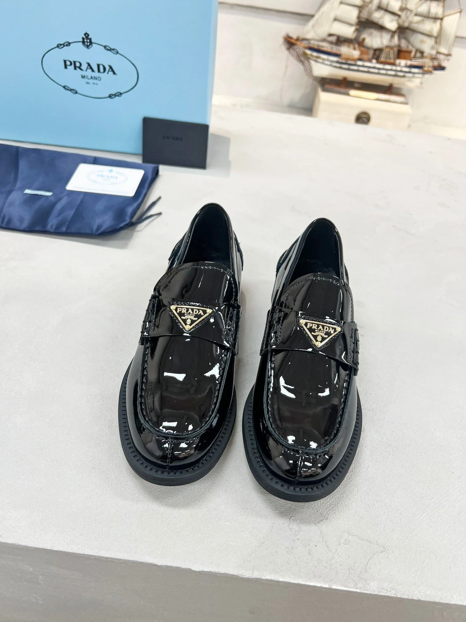 High fidelity Prada Business Shoes