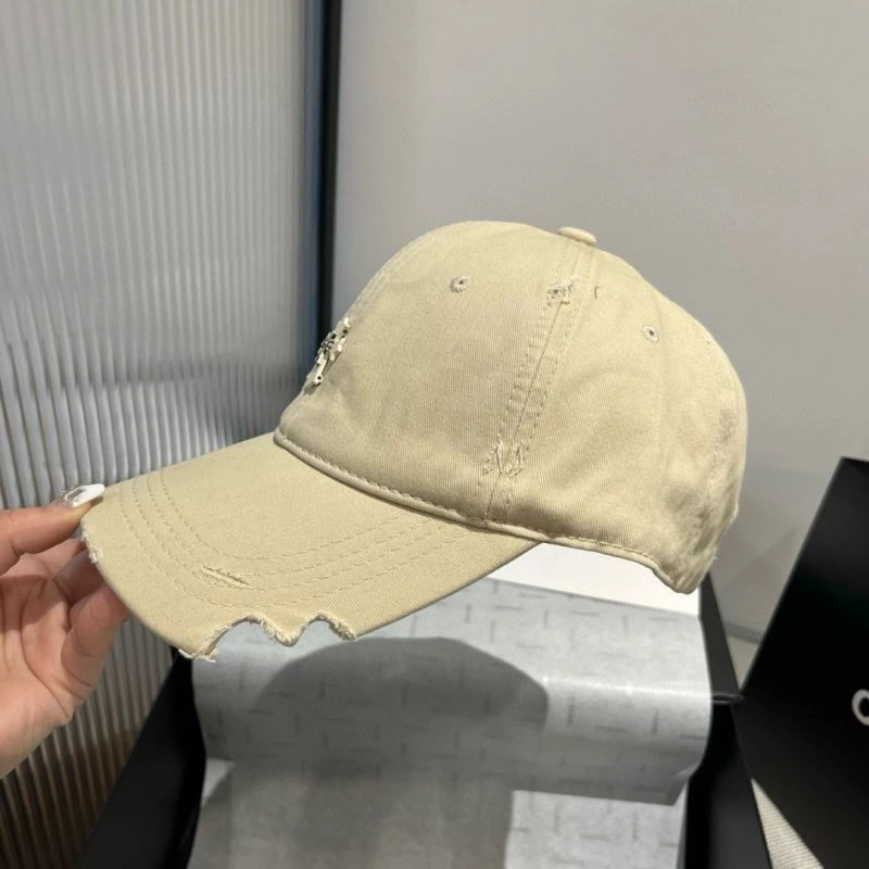 Top mirror Prada Caps
