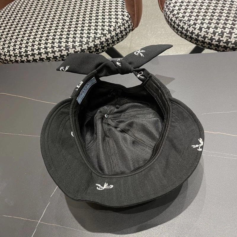 Top match Prada Caps