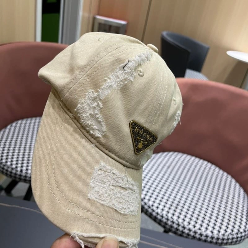 Low-cost Prada Caps