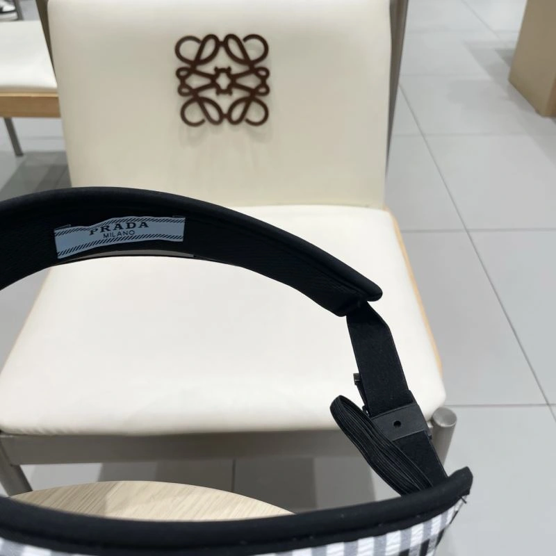 Low-cost Prada Caps