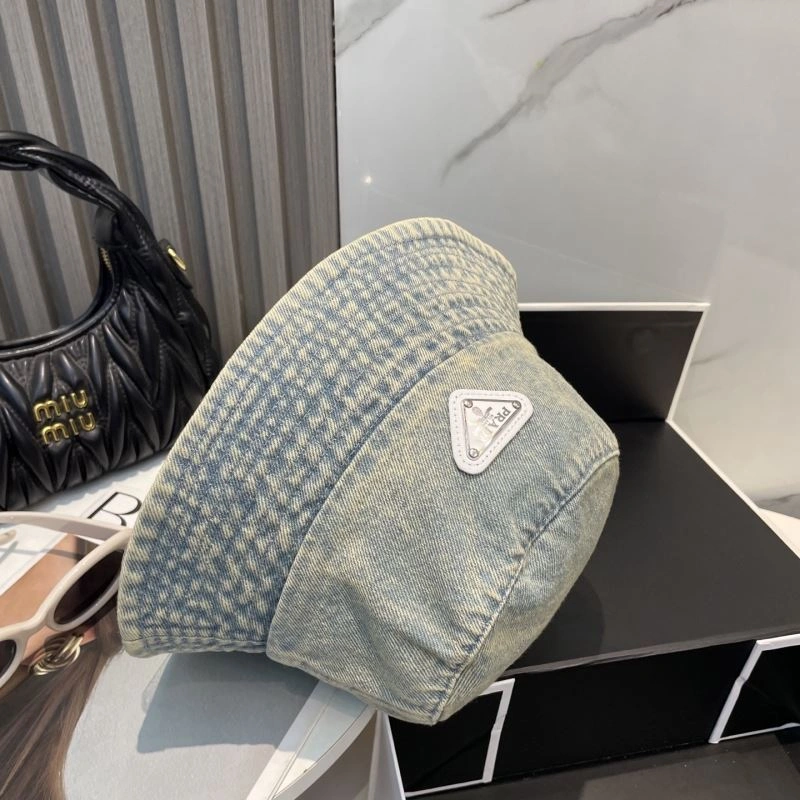 Top match Prada Caps