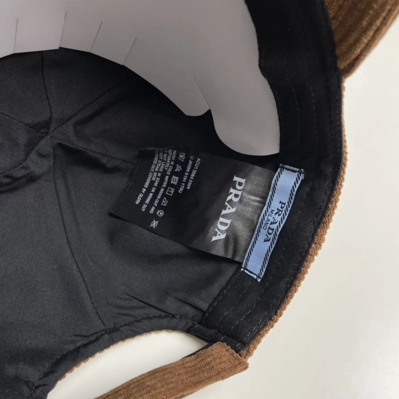 Top match Prada Caps