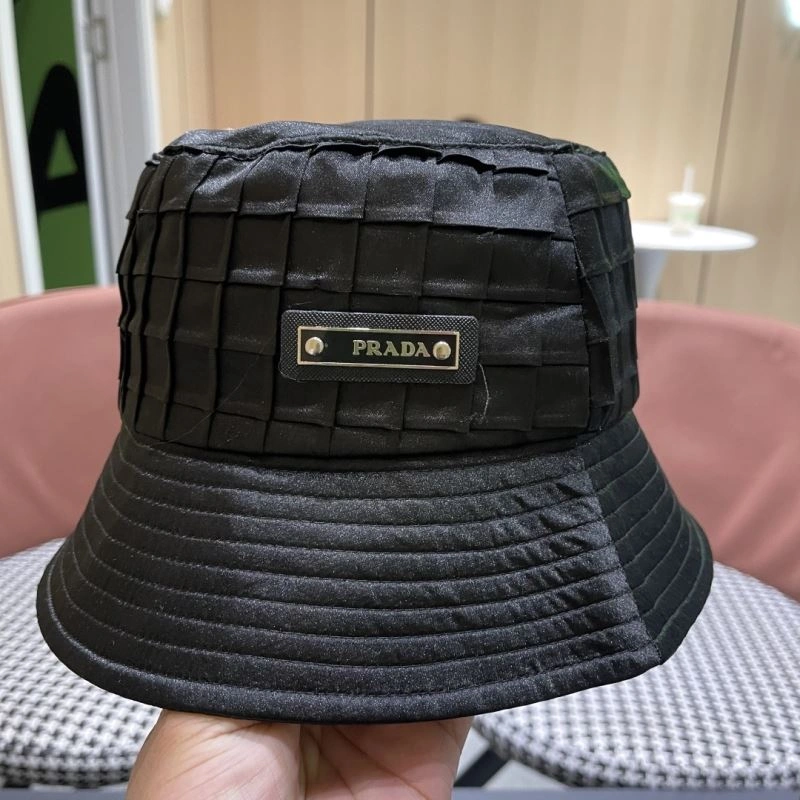 1:1 copy Prada Caps