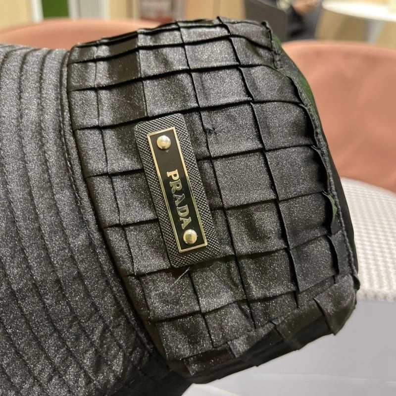 1:1 copy Prada Caps