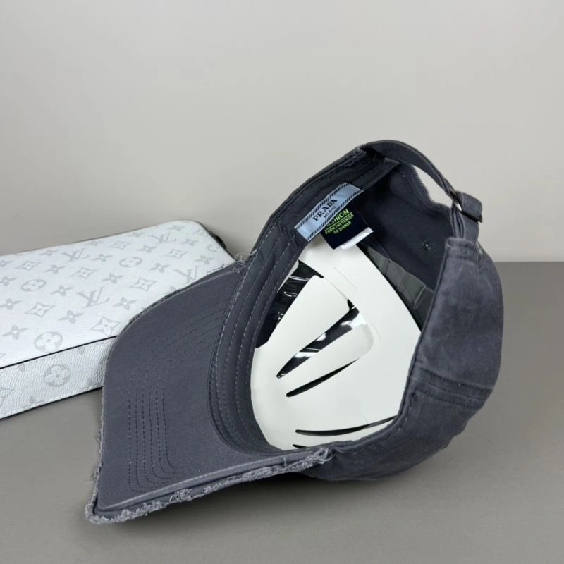 Discounted Prada Caps