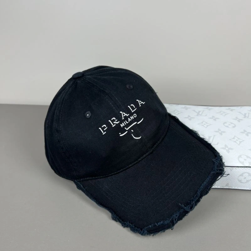 Top match Prada Caps
