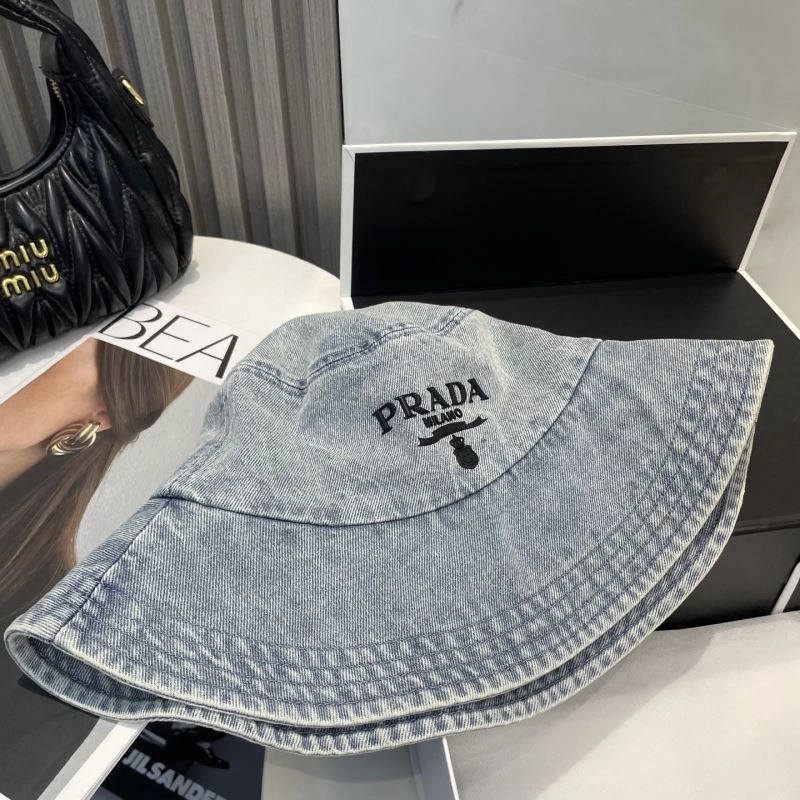 Top mirror Prada Caps