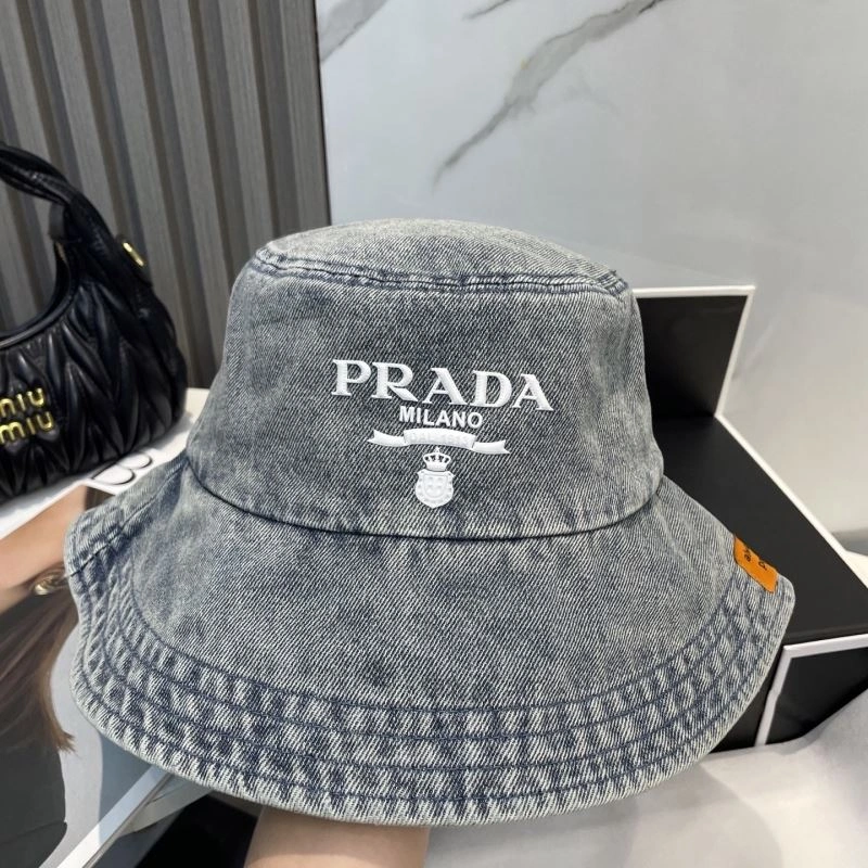 Mirror quality Prada Caps