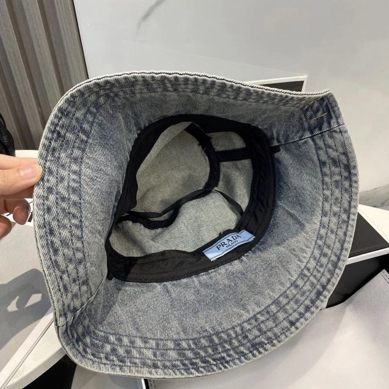 Mirror quality Prada Caps