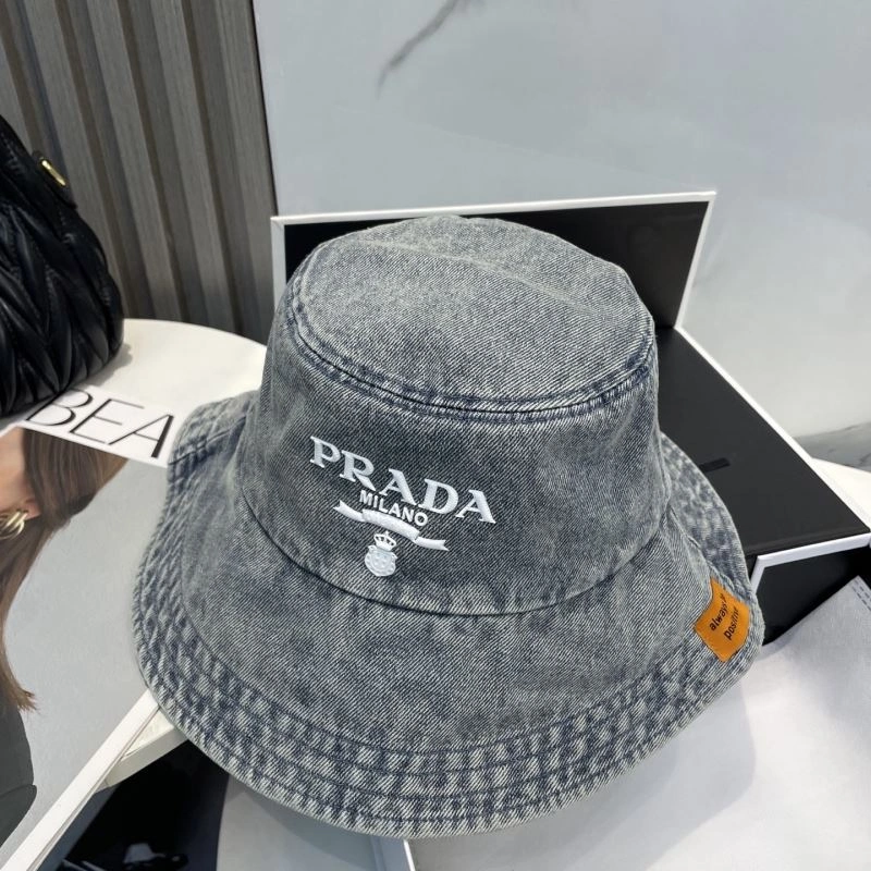 Mirror quality Prada Caps