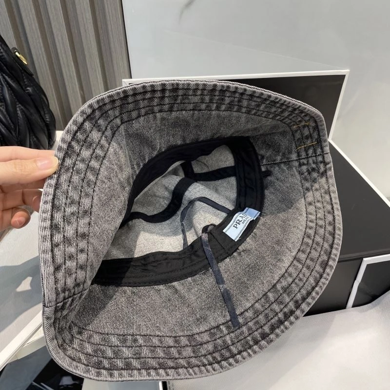 1:1 copy Prada Caps