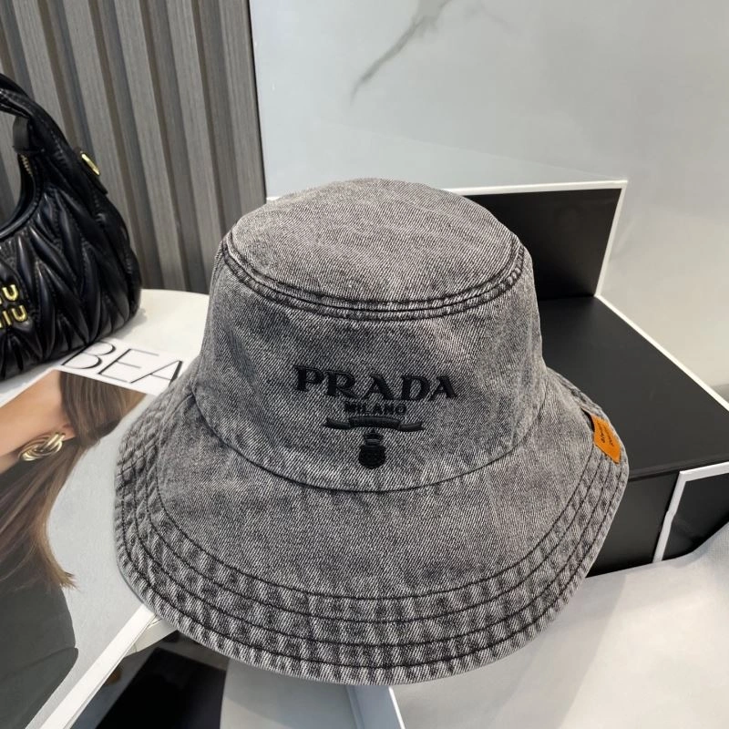 1:1 copy Prada Caps