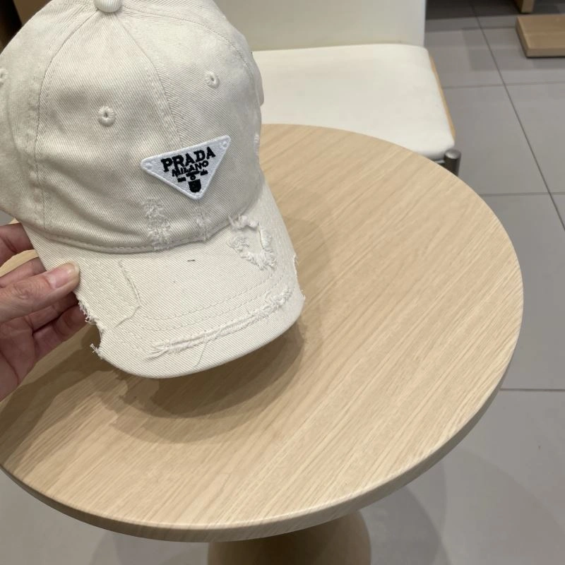 Top match Prada Caps