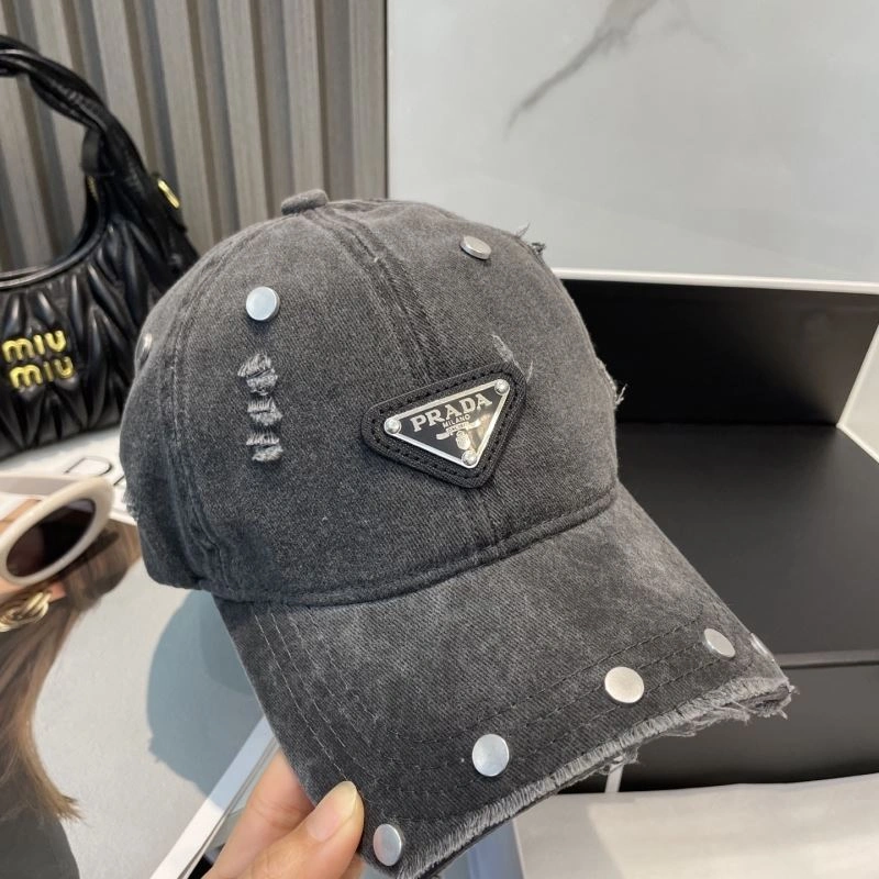 Accurate model Prada Caps
