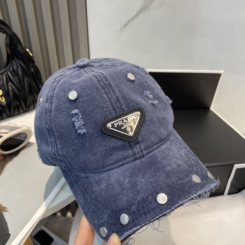 Top match Prada Caps