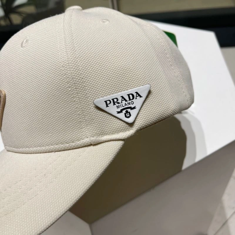 Mirror quality Prada Caps