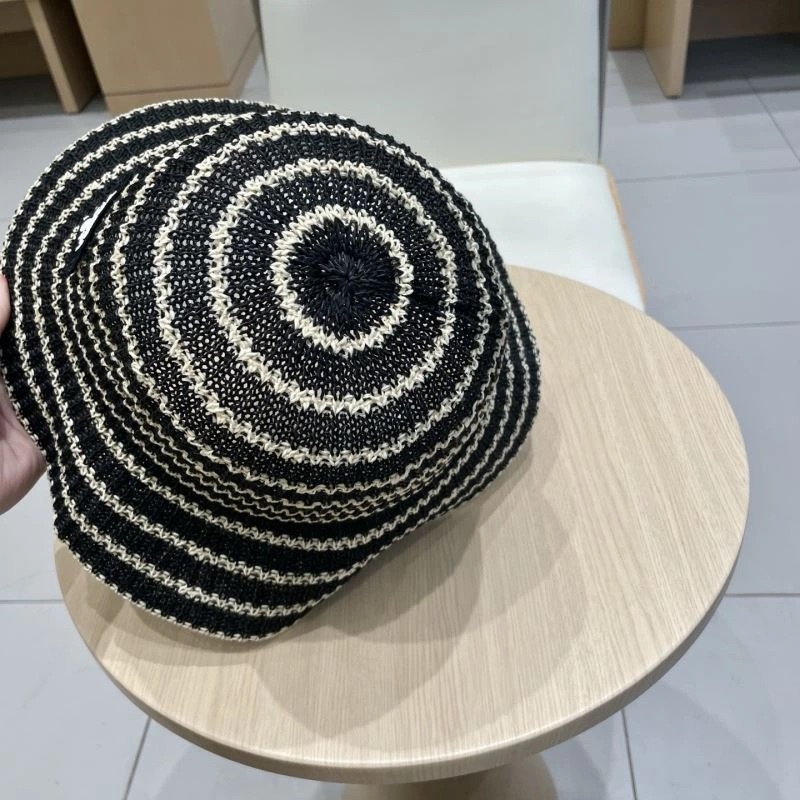 Top match Prada Caps