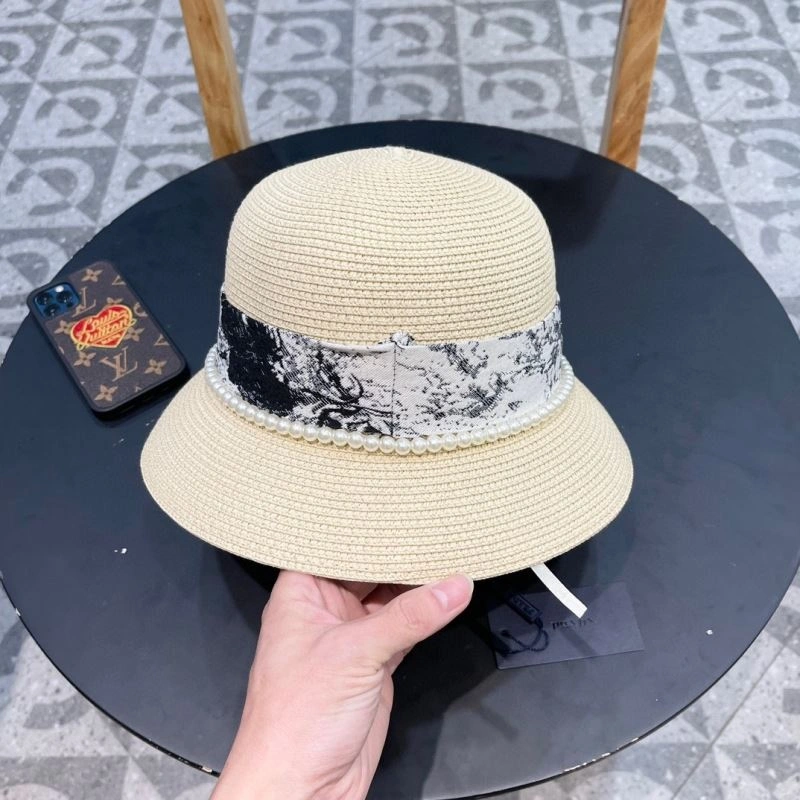 Low-cost Prada Caps