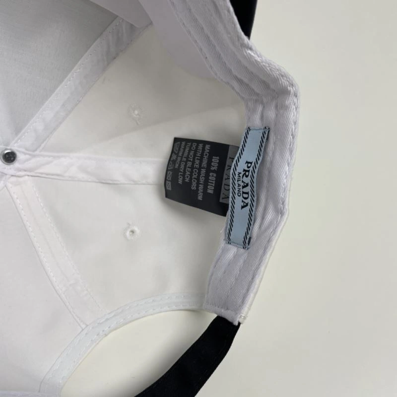 Top match Prada Caps