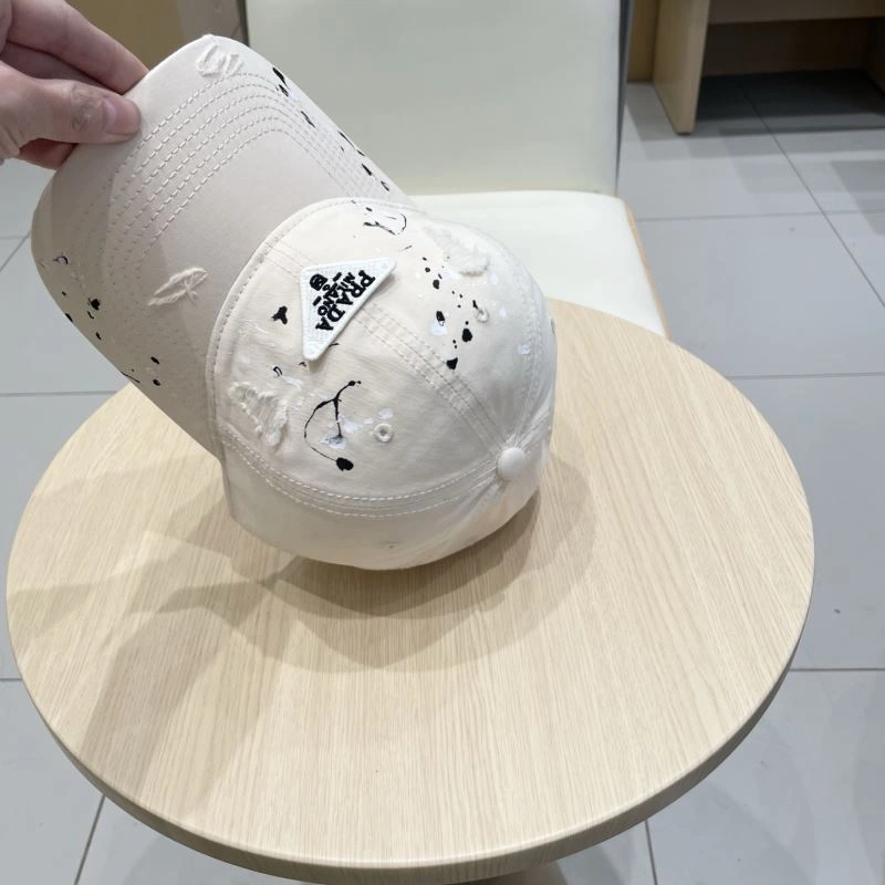 1:1 copy Prada Caps