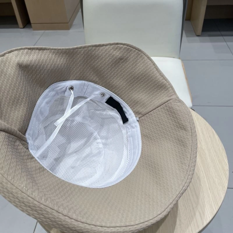 1:1 copy Prada Caps