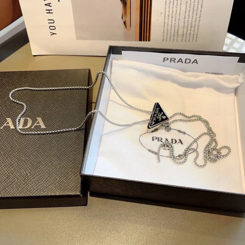 Brand-original Prada Chains