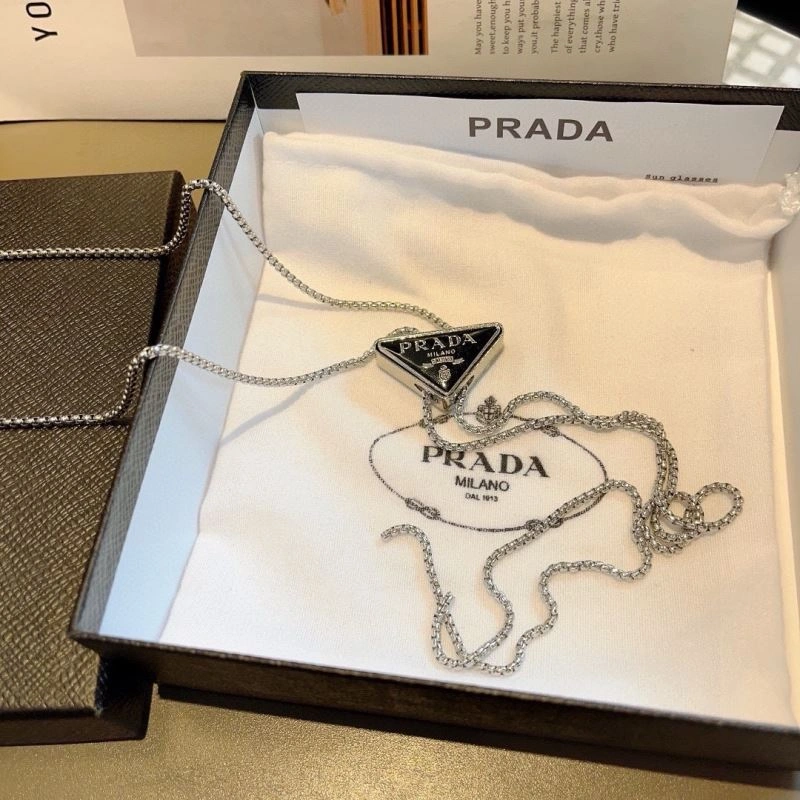 Brand-original Prada Chains