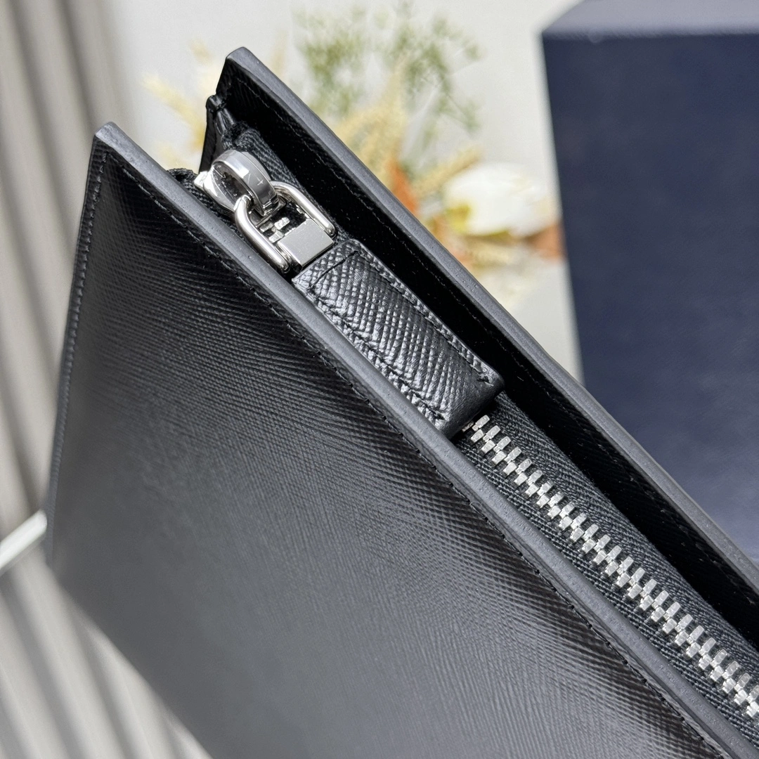 Brand-original Prada Clutch Bags