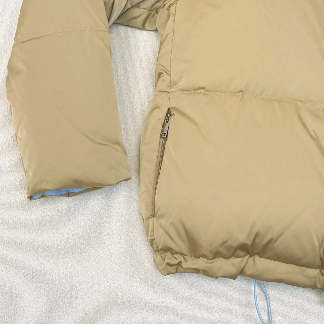 Exact replica Prada Down Jackets