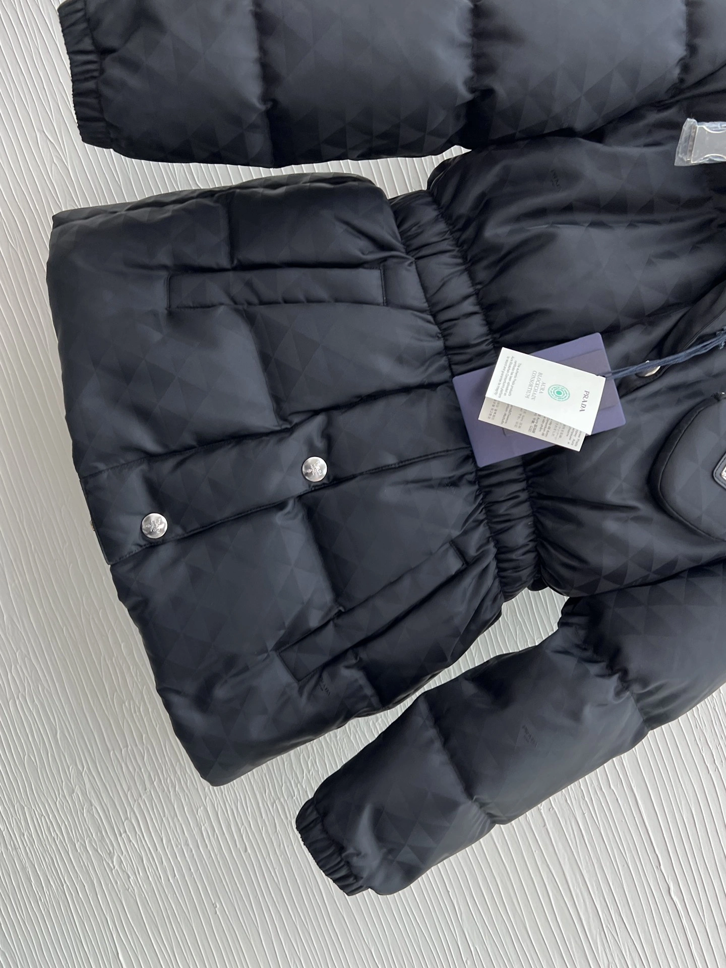 Inexpensive Prada Down Jackets